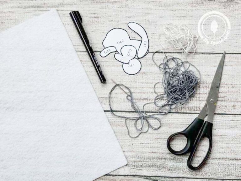 How to Hand Sew a Simple Felt Bunny Rabbit - Free Printable Pattern ...