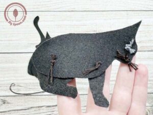 How to Hand Sew a Simple Felt Kitty Cat Kitten - Free Printable Pattern ...