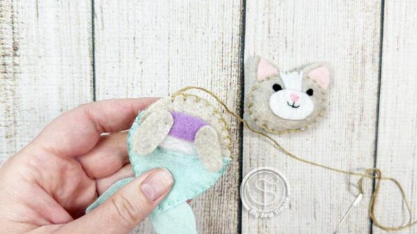 Easy Felt Mer-Cat Plushie Sewing Tutorial for Beginners – Free ...